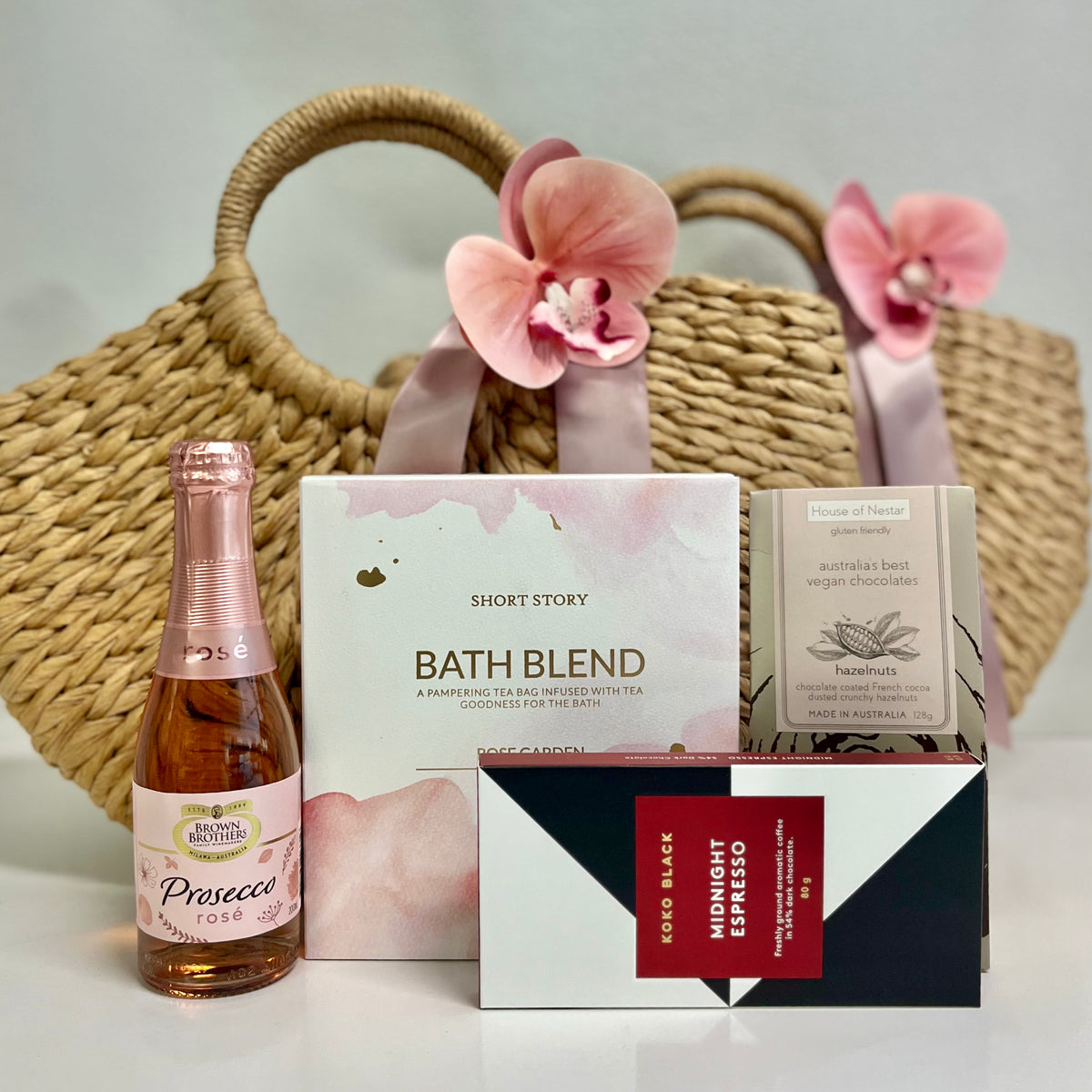 PAMPER BASKET Gift Hamper Perth | Gift Basket & Pamper Hamper Perth ...